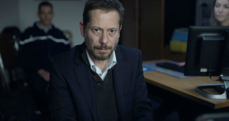 Review: ‘The Blue Room’ – Dallas Film Now.